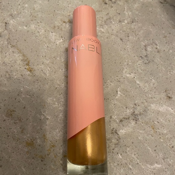 Nabla | Makeup | Nwt Nabla Body Glow | Poshmark
